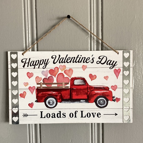 Holiday | Nwt Happy Valentines Day Farmtruck Loads Of Love Slatted Wood ...